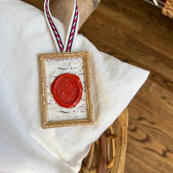Miniature Round Plaster Frame in 6 Metallic Colours - Etsy