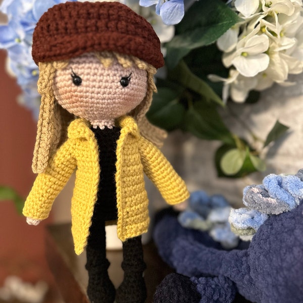 Red TV Crochet Pattern - Etsy