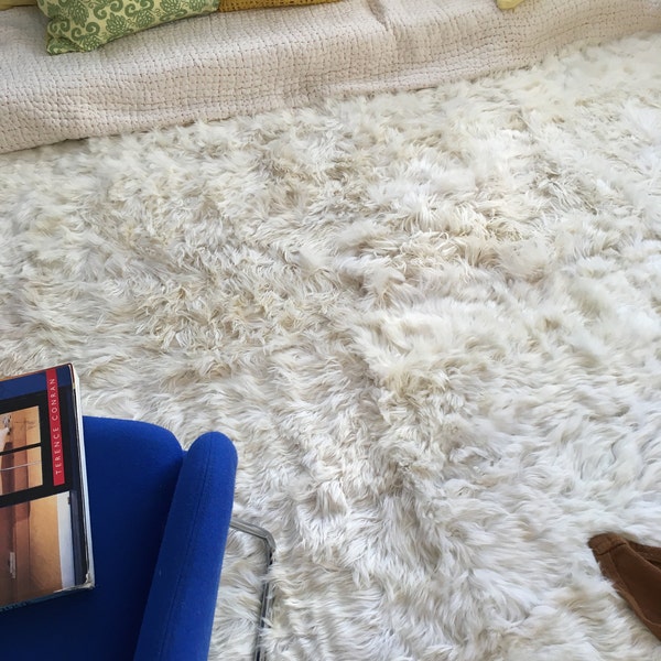 Luxurious Alpaca Fur Rug Champagne, Alpaca Fur Rug Area Soft Fluffy ...