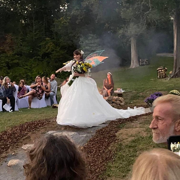 Moving Tiger Tails and Liger Tails Animatronic, Lots of Moves, Wagging ...