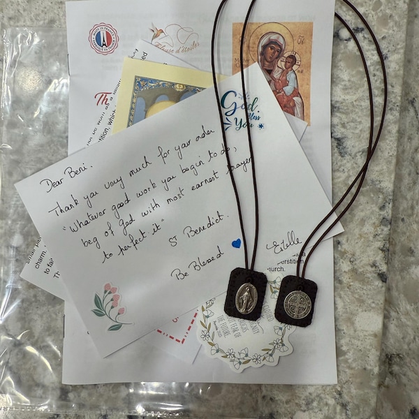 Small Brown Scapular of Mount Carmel, With Medal Holy Spirit and Medal ...