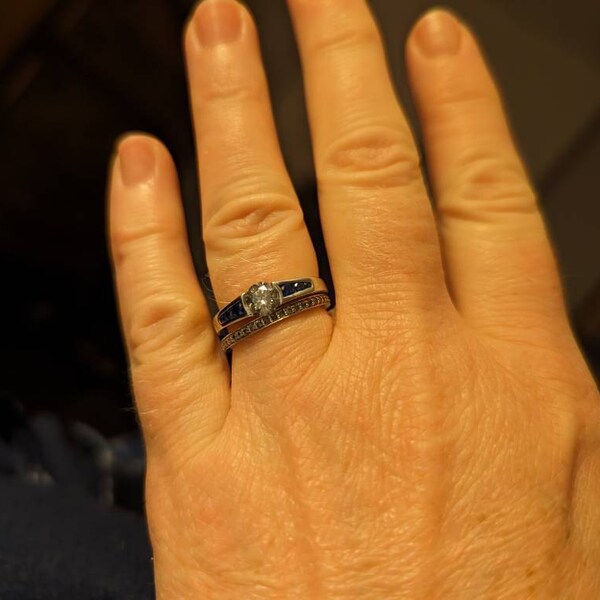 Mountain Peaks • Men's Hand Carved Mountain Range Wedding Ring - Etsy