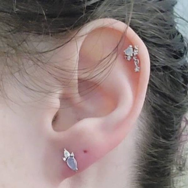 16G* Light Blue Moon Stone With AB Stone Cartilage Piercing/top Design ...