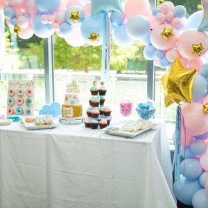Donut Wall, Pastel Donut Wall, Birthday Donut Cake Stand, Doughnut ...