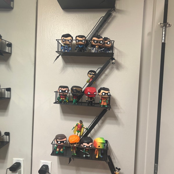 Action Figures Superheros Display Shelves Floating Cool Unique Shelf ...
