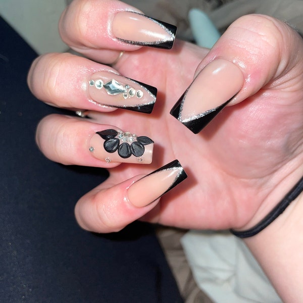Onyx Glam Luxury Nails 3D Acrylic Flower Black Tip Nails Vtip Nails ...