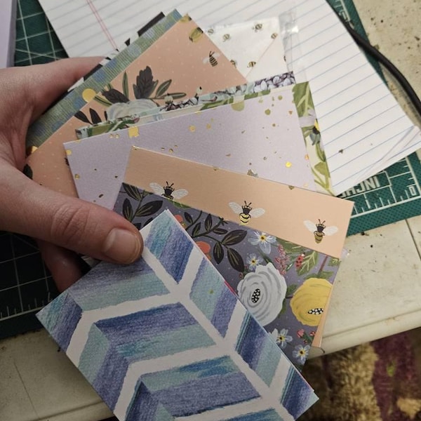 Mixed Lot Small Tuck-in Envelopes With Blank White Cards Closes by ...