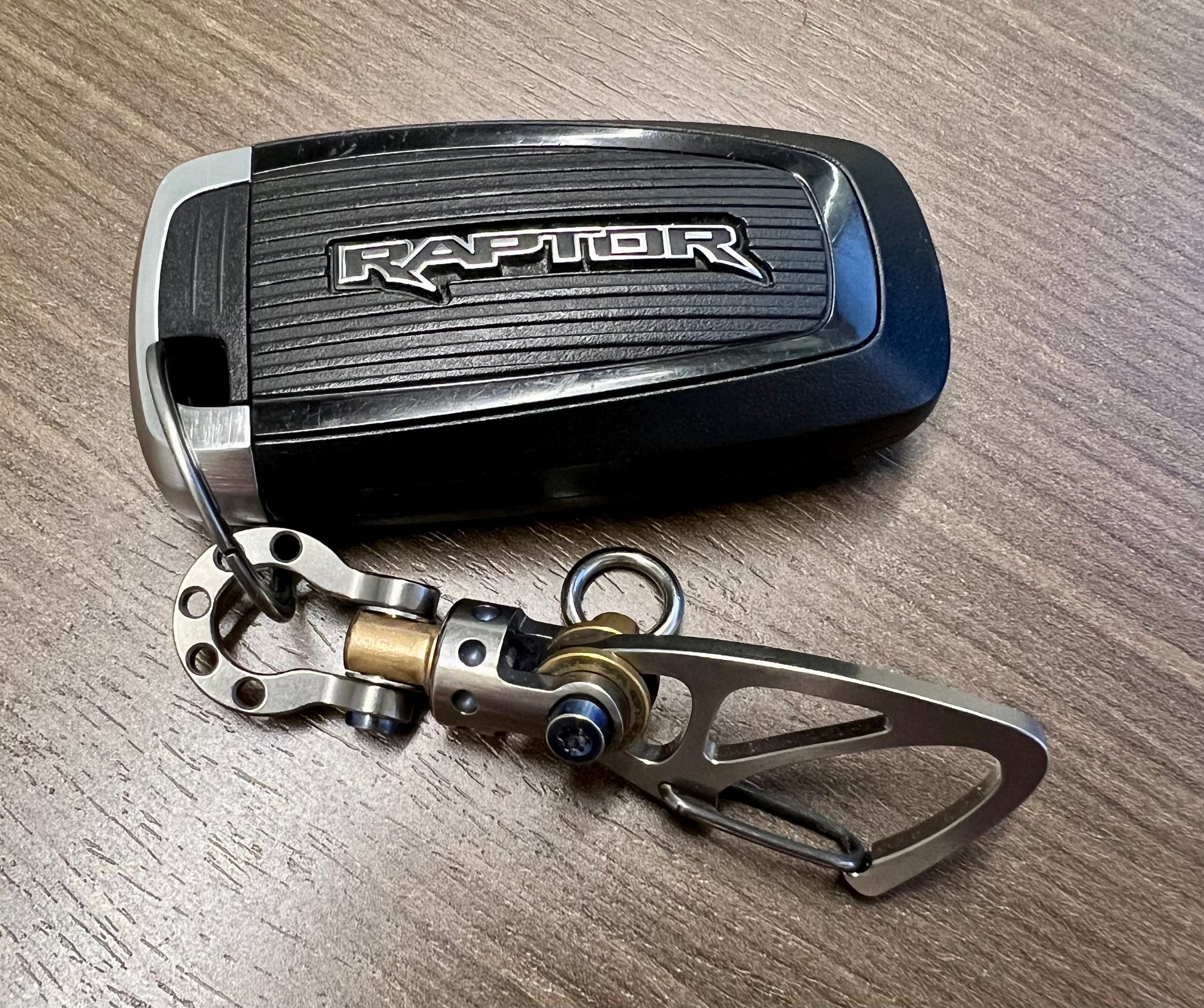 Sport Bike Yoshimura look / Anodized Titanium, Swivel Key chain