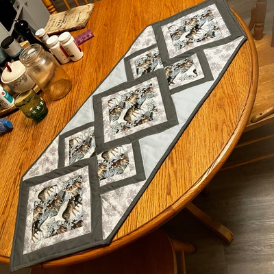 Francis Table Runner PDF PATTERN upgrade to Video Tutorial Available - Etsy