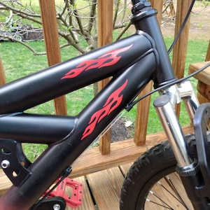 Set of 4 Flames Decal Set, Retro Flame Motorcycle Helmet Stickers Kit ...