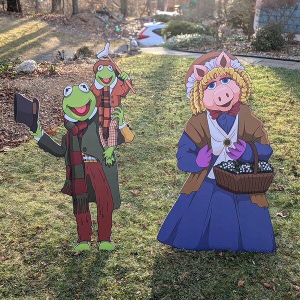 Puppet Christmas Carol Yard Decorations. Almost 4ft Tall Sturdy Rigid ...