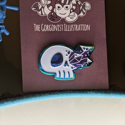 Crystal Skull Rainbow Metal Enamel Pin - Etsy