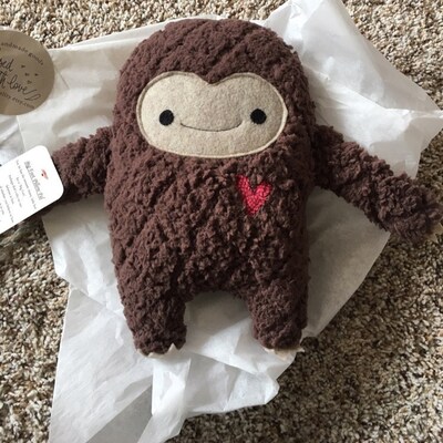 Big Foot Stuffed Toy, Big Foot Plushie, Kawaii Big Foot Plush Doll ...