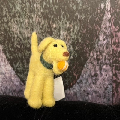 Felted Wool Yellow Lab maisie W BROWN or PINK Nose & Tennis Ball ...