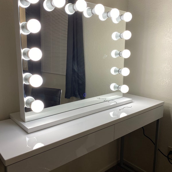 Curved Hollywood Vanity Mirror | LED Makeup Mirror | Table Top- Plugs ...