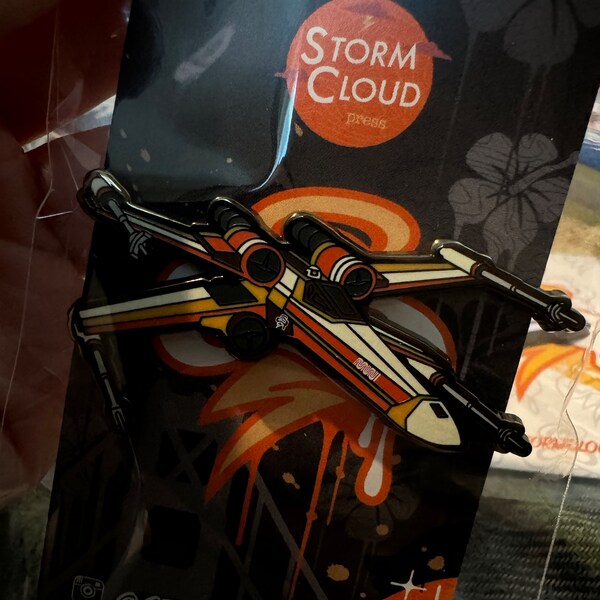 Pamaypay Fan Enamel Pin - Etsy