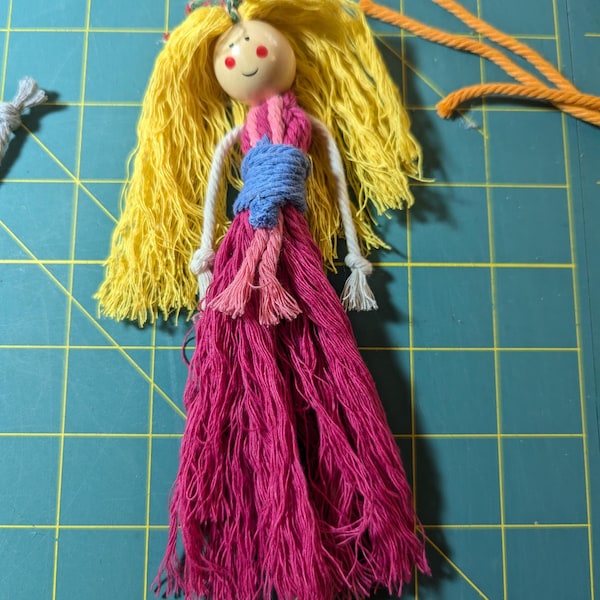 Macrame Doll PDF Pattern Tutorial Instant Download | Free Macrame Knot ...