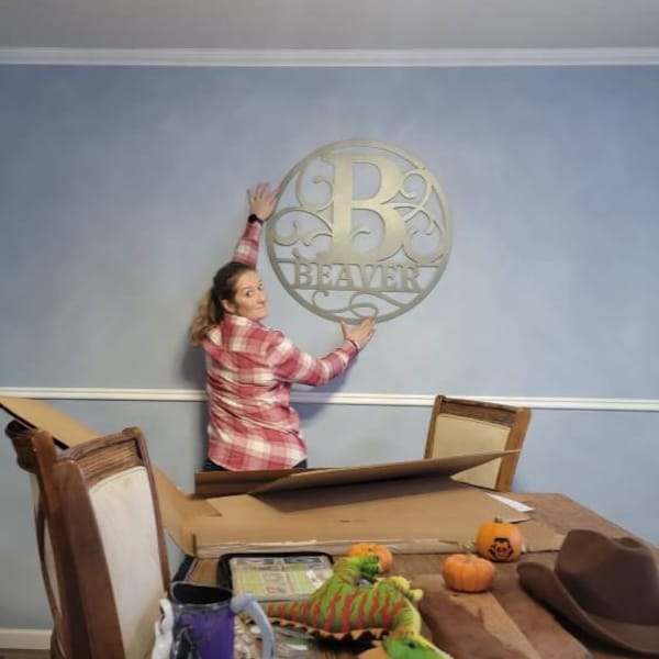 Round Personalized Metal Monogram Sign. Wedding Gift. Family Name Sign ...