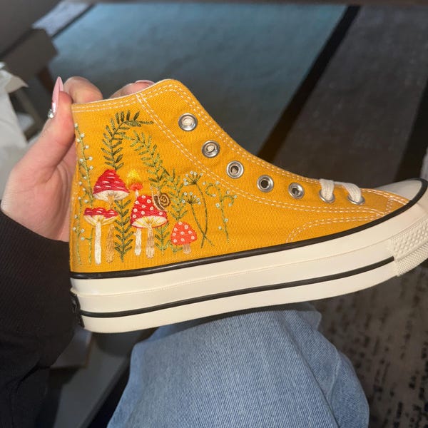 Custom Embroidered Converse High Tops Chuck Taylor 1970s/ Embroidered ...