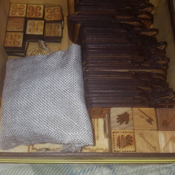 Complete Orlog Game Set (20 Gods, 12 Dice, 30 Tokens, 30 Stones, and 1 ...