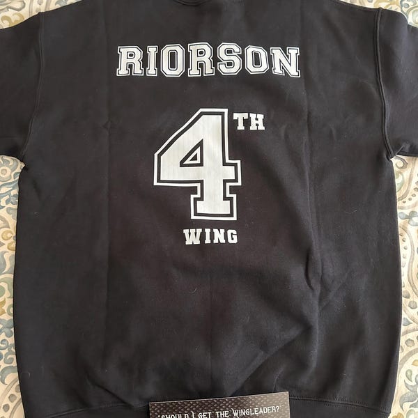 Wing Leader Xaden Riorson Sweatshirt Officially Licensed Fourth Wing ...