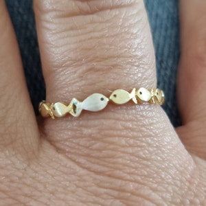 Swimming Against the Current. DAINTY Silver Gold Ring. School of Fish ...