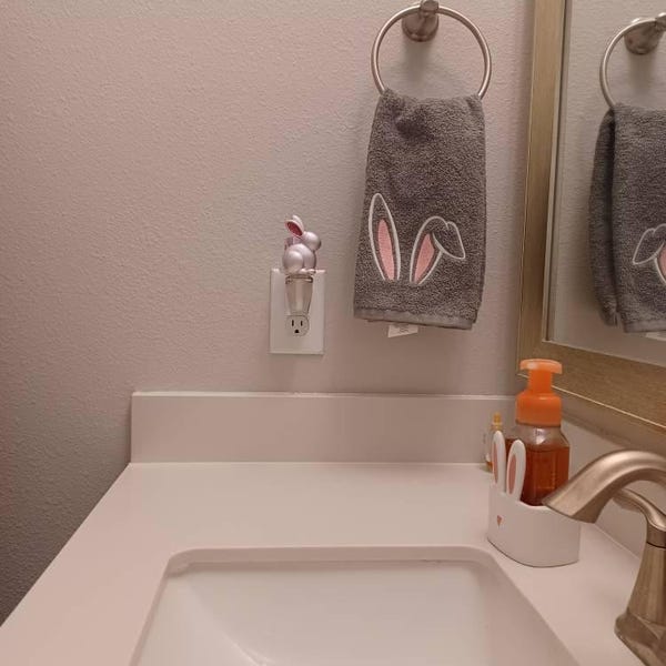 Sea Turtles Embroidered on Bath Towels, Hand Towels And/or Wash Cloths ...