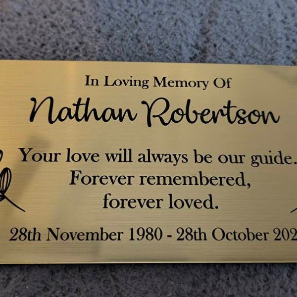 Bench Memorial Plaques in Gold and Silver - Engraved Personalised ...