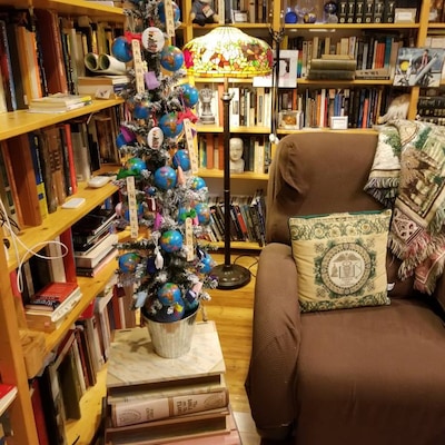 Rainbow Crayon Gift Set Space Crayons Robot Crayons - Etsy