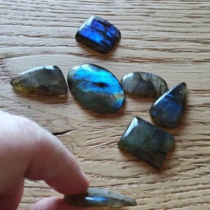 Natural Green Chinese Writing Jasper Gemstone, Wholesale Chinese Jasper ...