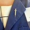 Syringe Lapel Pin - CC427- White Coat Pins for Nurses and Doctors ...
