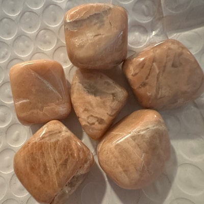 Magnetite Crystal Tumbled Stone Polished Gemstone / for Grounding ...