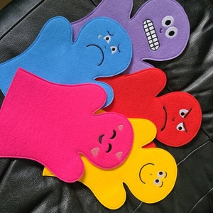 11 Piece Emotions Finger Puppet Set and Felt Board Teaching Aid ...