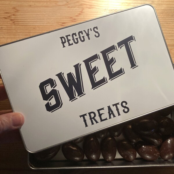 PERSONALISED FAMILY Retro Style First Aid Box. Storeage Box for Your ...