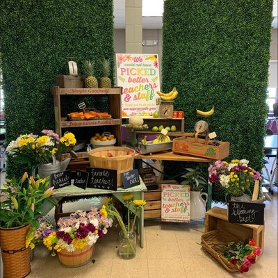 Floral Teacher Appreciation 20x30 Printable Poster Design, Flowers for ...