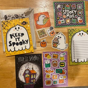 Spooky Mail Postcards 4 Pk Halloween Postcard Pack Pen Pal Postcard Set ...
