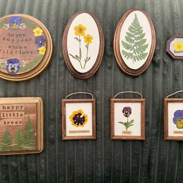 Framed Book Page Pressed Flower Magnets: Botanical Fern & Floral Art - Etsy