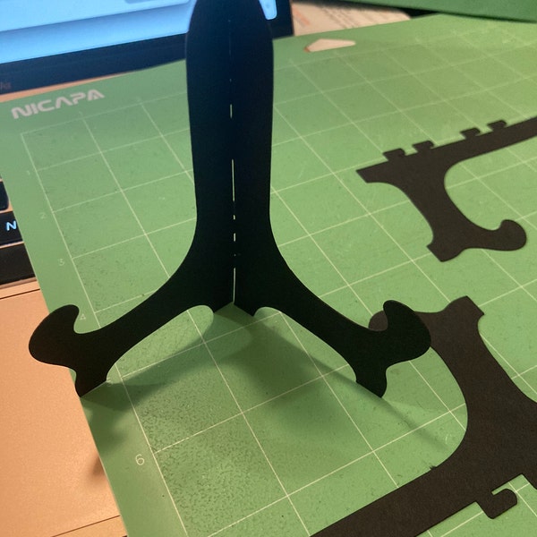 Easel SVG Cut File - Etsy