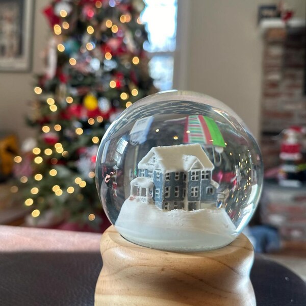 Custom Snow Globe of Your Home - Etsy