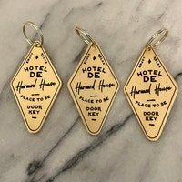 Personalized Retro Hotel Keychain // Gold Key Ring // - Etsy