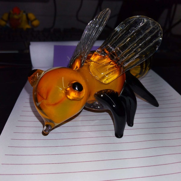 Bee Glass Pipe 5" - Etsy