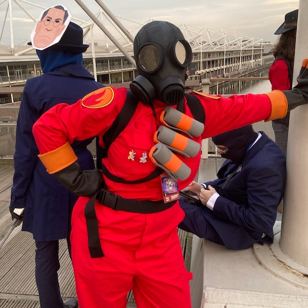 Pyro Helmet 2in1: DIY Printable EVA Foam Helmet Pattern for Cosplay ...