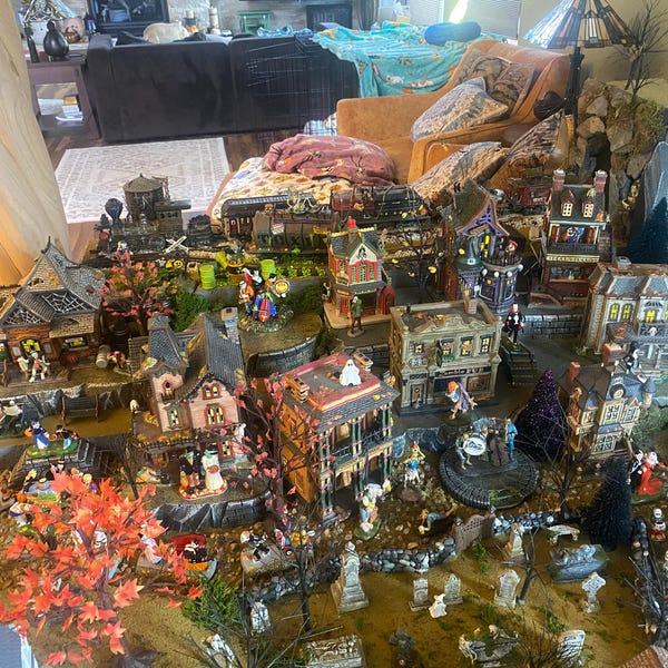 360-degree Centerpiece Display Platform (houses NOT Included) for Dept ...