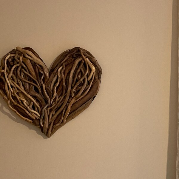 Blue Whale Art Driftwood Key Holder: Coastal Entryway Organizer - Etsy