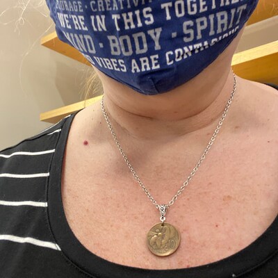 Pineapple bahamas Coin Necklace moss Agate Gemstone coin Dates 1974 to ...