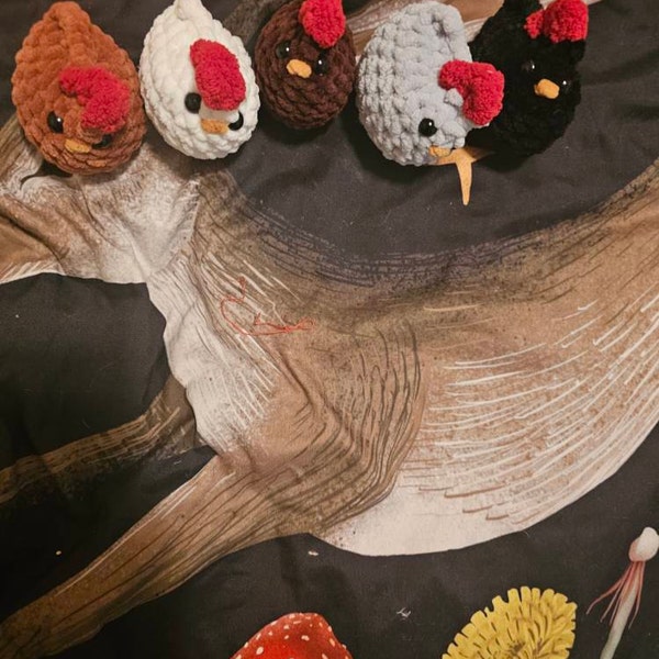 Handmade Crochet Amigurumi Mini Chickens, Keychain, Pocket/desk Pet ...