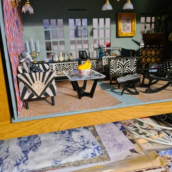 1:12 Dollhouse Roombox Diorama Recreation Room - Decorated and Remote ...