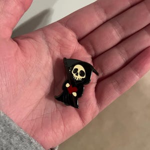 Lenticular Radiology Light Box Enamel Pin Medical Gift Gift for Doctor ...