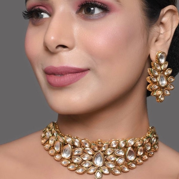 Pearl & Pink Beaded Gold Tone Kundan Inspired Necklace With Earrings ...