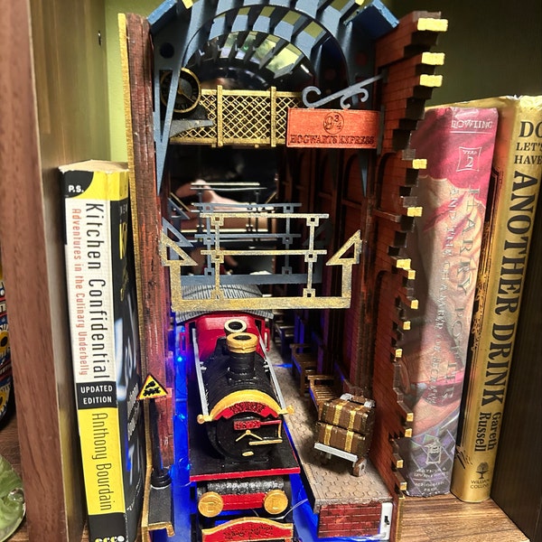 Train Platform Themed Book Nook Shelf Insert - DIY Alley Book Nook Kit ...